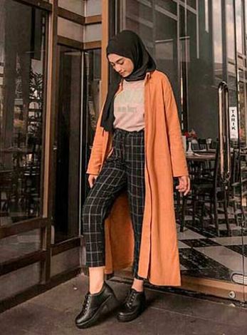14 Inspirasi Style Hijab Casual Untuk Outfit Sehari-hari - Hai Gadis