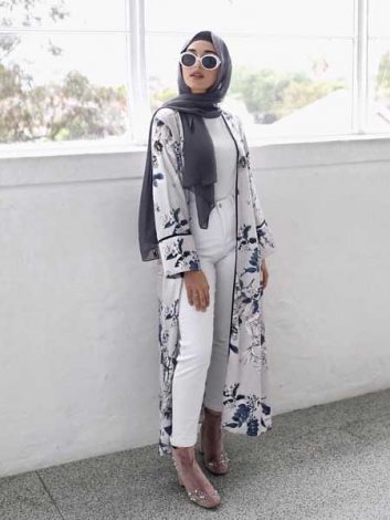 25 OOTD Outer Hijab Kekinian agar Kamu Tampil Trendi - Hai Gadis