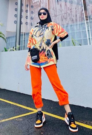 21 Inspirasi Padu Padan Colorful Outfit Yang Bisa Kamu Coba - Hai Gadis