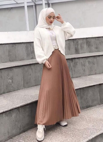Inspirasi Outfit Outer Rajut Kekinian Agar Penampilanmu Makin Kece