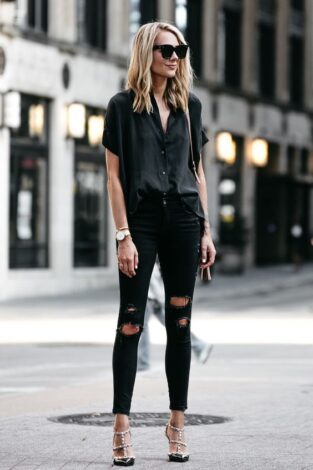 15 Inspirasi Outfit Kemeja Hitam Wanita agar Tampil Elegan - Hai Gadis